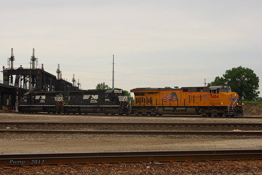 Northbound NS Yard Job Train